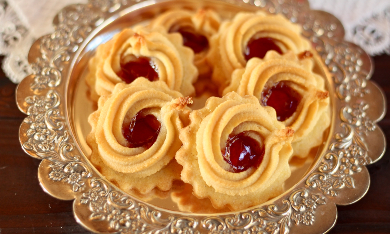 Leckere Ochsenaugen mit Marzipan backen! Rezept mit Gewinnspiel! SCCC ...